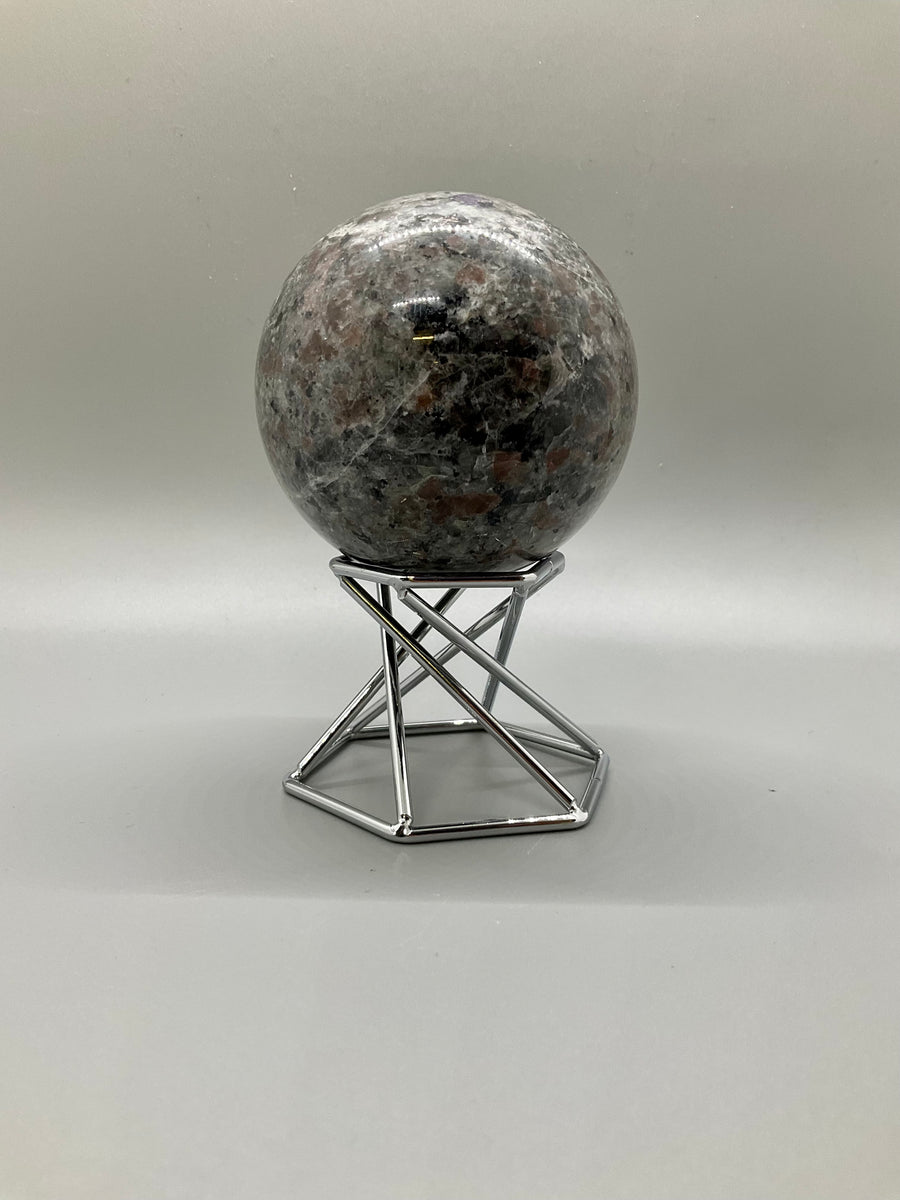 Twisted Spiral Sphere Holder – Earth Gems Ltd